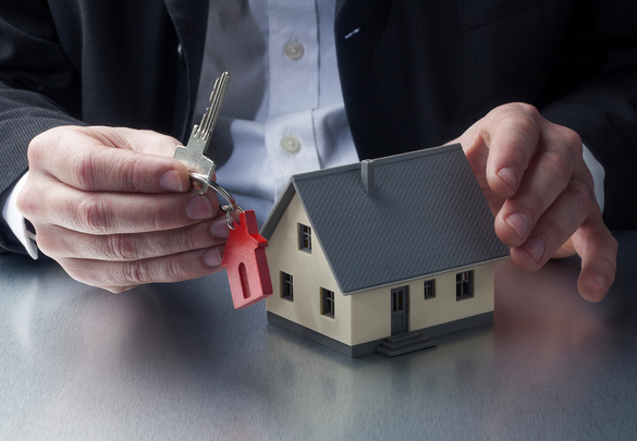 What are the key differences between an apartment and a condominium ...